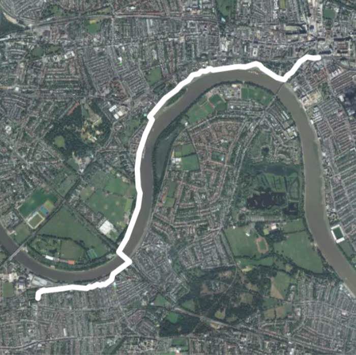 Scenic route along the Thames River Walk Trail - Mortlake, London ...