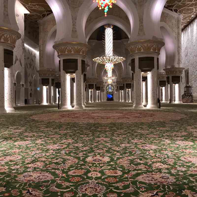 The amazing Grand Mosque, Abu Dhabi | Walking Map
