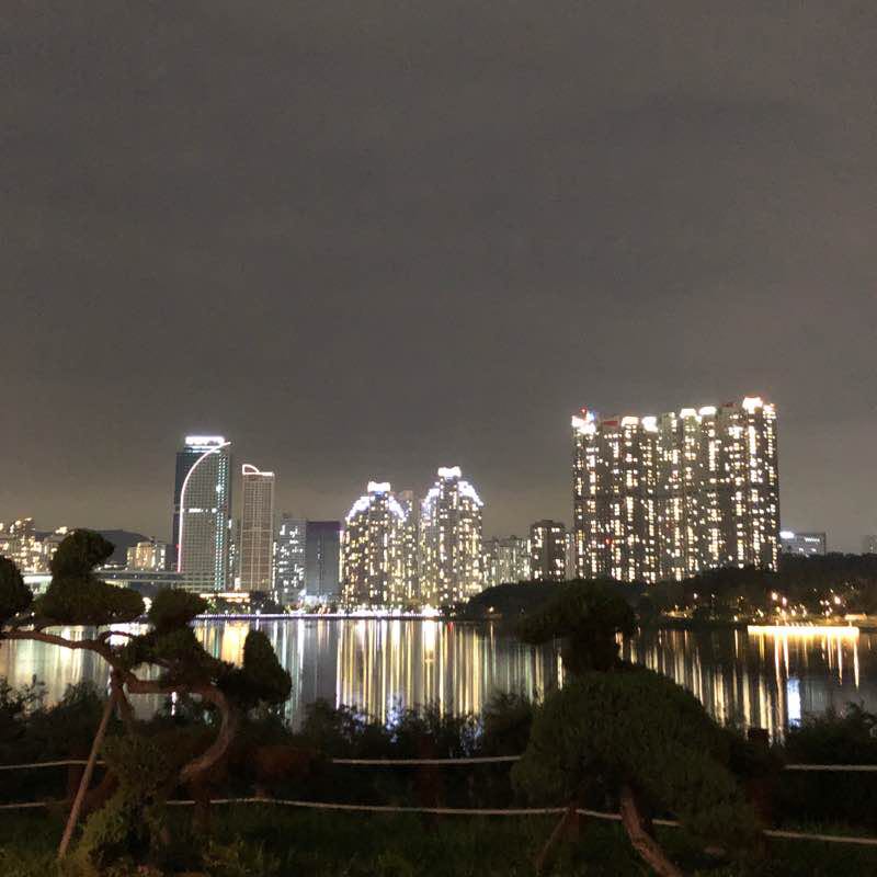 Paseo del parque del lago Gwanggyo desde Maetan Hemos Haneulchae ...