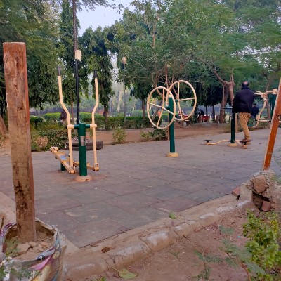 Bhonga Park Walk - Shakarpur, New Delhi, India | Pacer